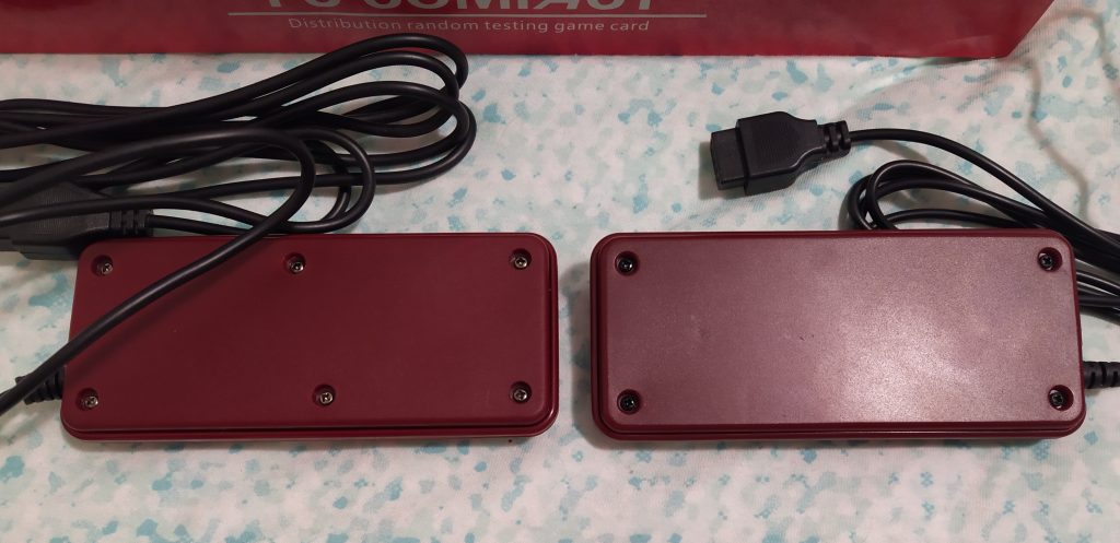 Petit test comparatif Famiclones FC Compact V1 et V2 – Gamers du Grenier